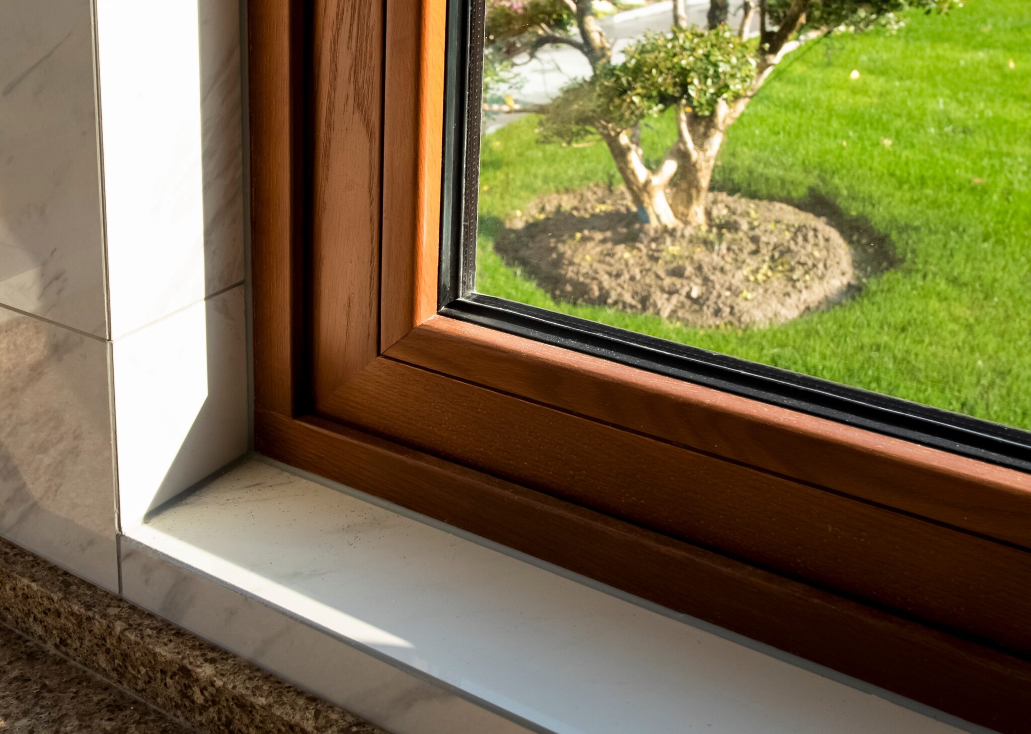 A Step-by-Step Guide to Repairing Wood Windows with Rotting Wood | My ...