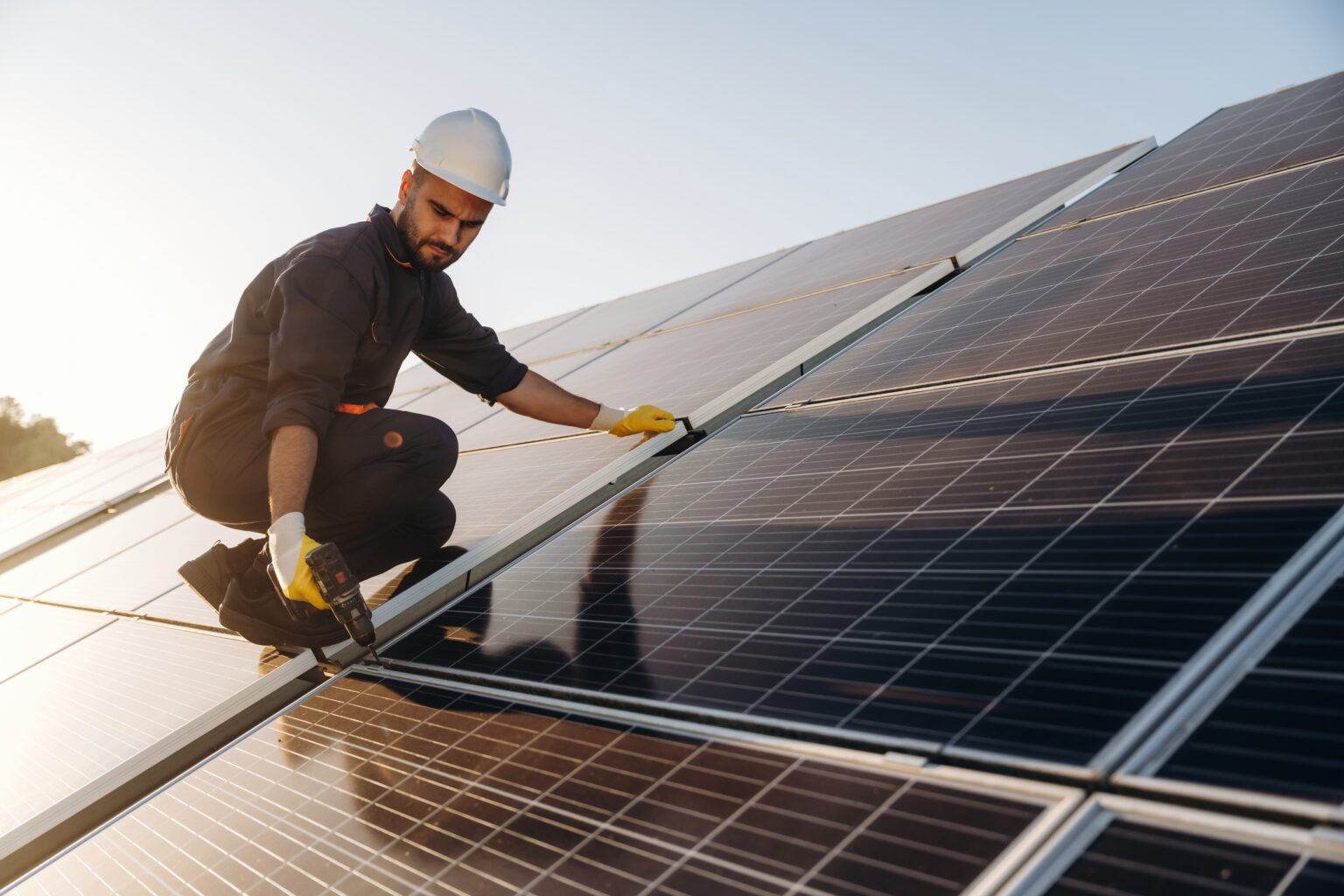 Do Solar Panels Work at Night, in Shade, or During Power Outages? Every ...